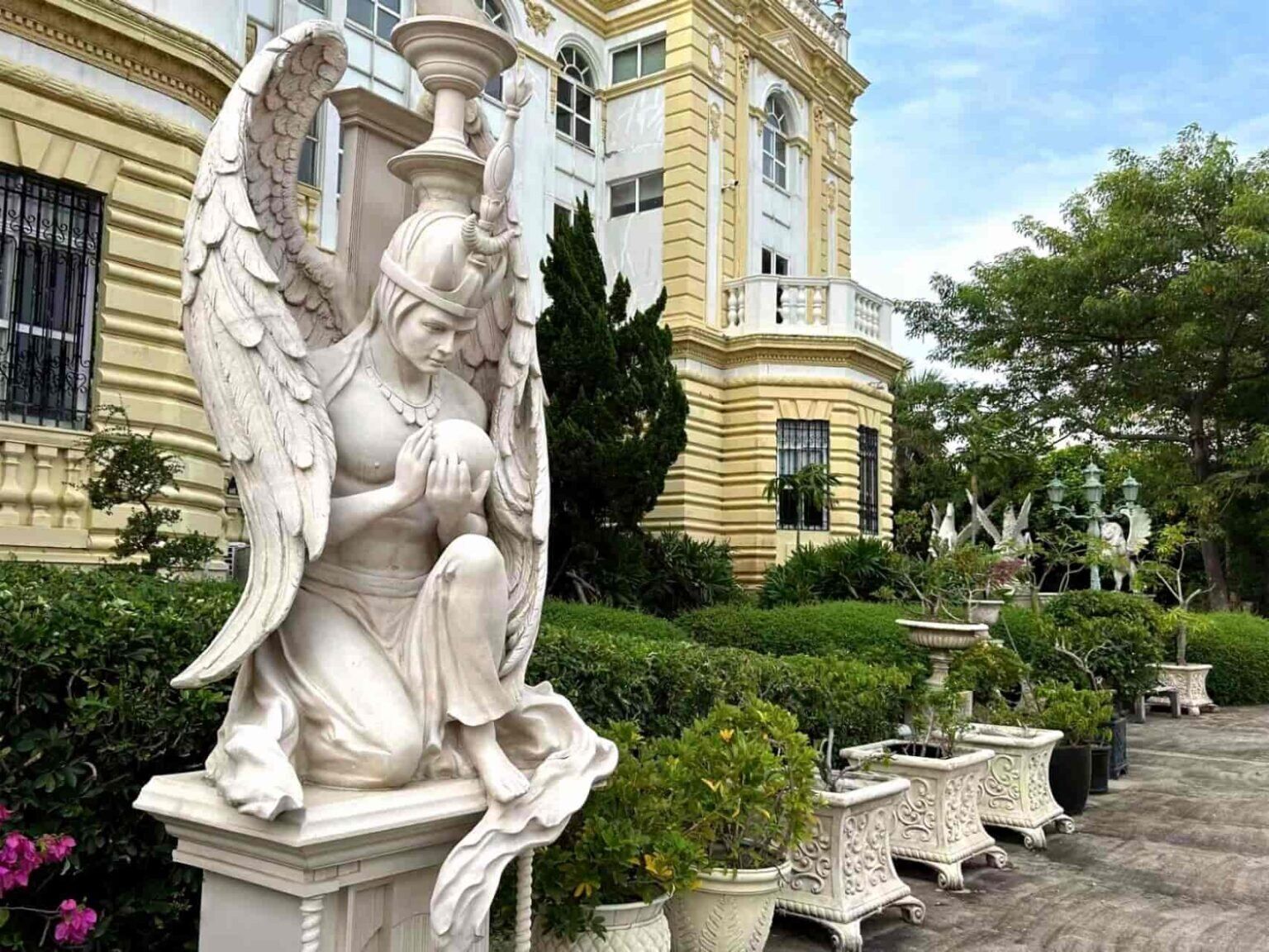 Applications of GRP in Harsh Environments - constructgrc.com